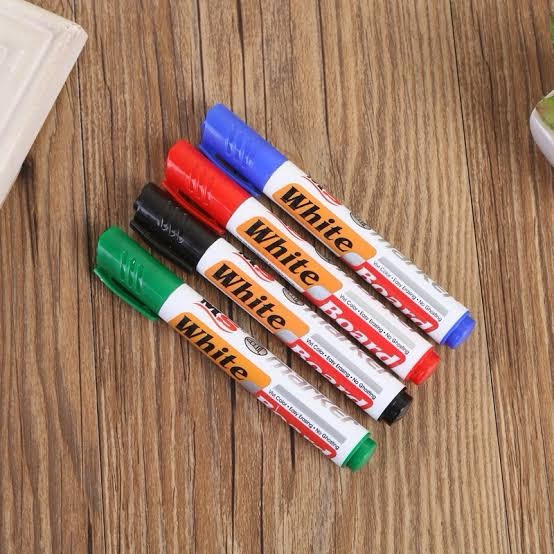 4 Piece Whiteboard Marker Set - Lifestyle Outlet